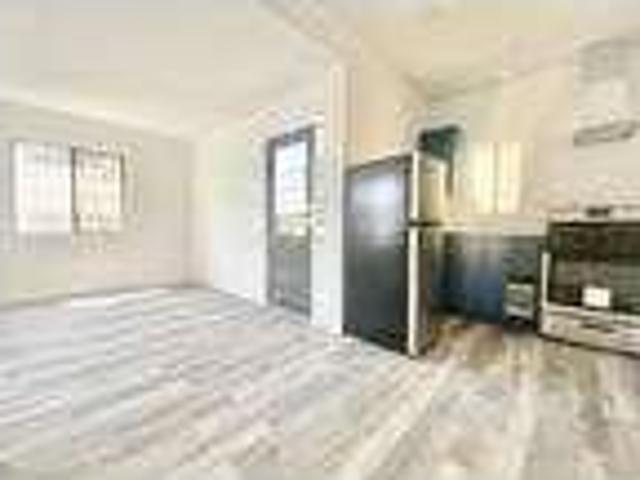 2 Bedroom 1 Bath In Los Angeles CA 90031