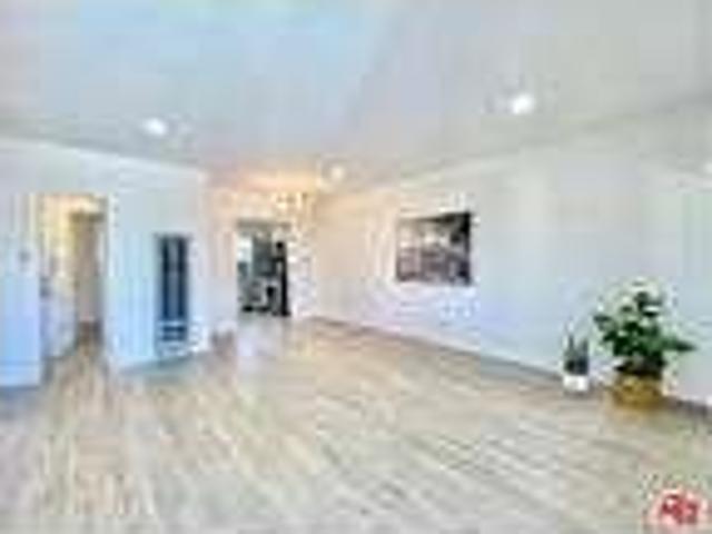 2 Bedroom 1 Bath In Los Angeles California 90029