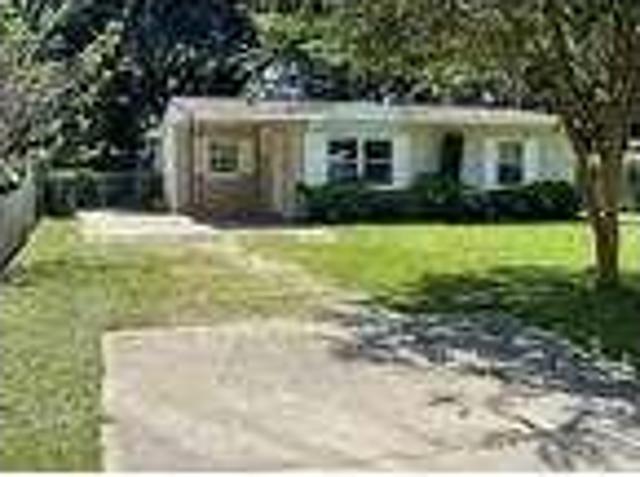 2 Bedroom 1 Bath In Pensacola Florida 32506