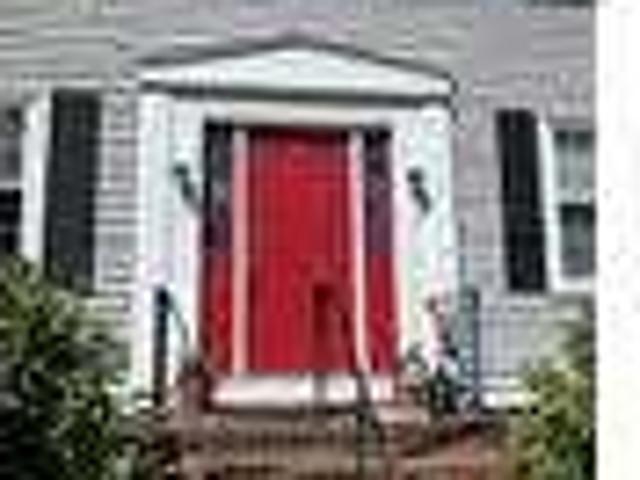2 Bedroom 1 Bath In Swampscott MA 01907