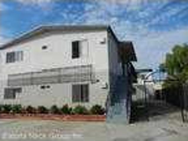 2 Bedroom 1 Bath In SAN DIEGO CA 92104