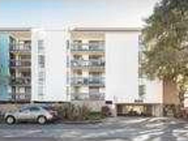 2 Bedroom 1 Bath In San Mateo CA 94402