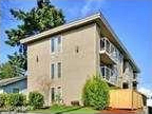 2 Bedroom 1 Bath In Seattle WA 98116