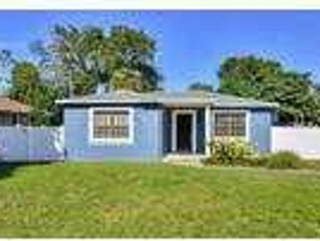 2 Bedroom 1 Bath In Tampa FL 33603