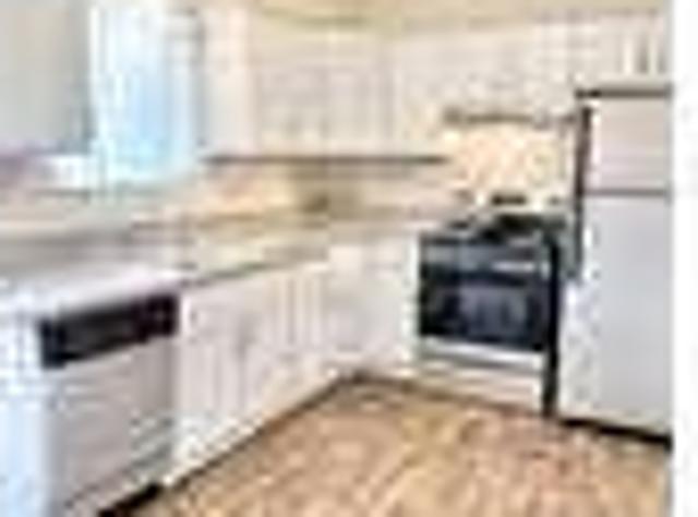 2 Bedroom 1 Bath In Troy MI 48083