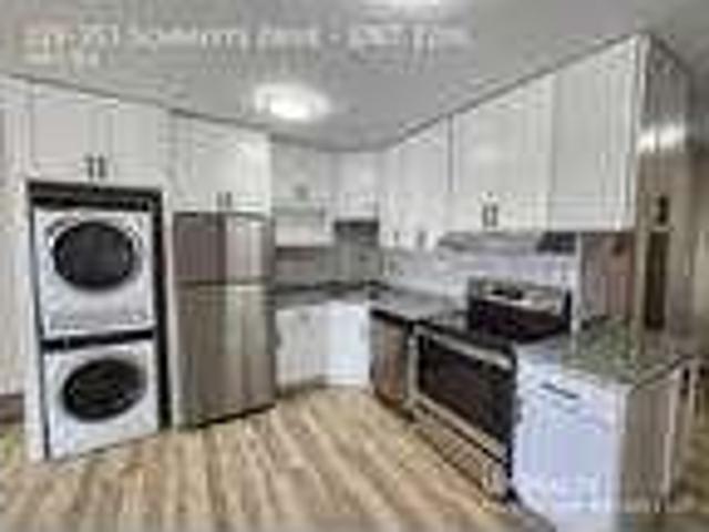 2 Bedroom 1 Bath In Waterbury CT 06705