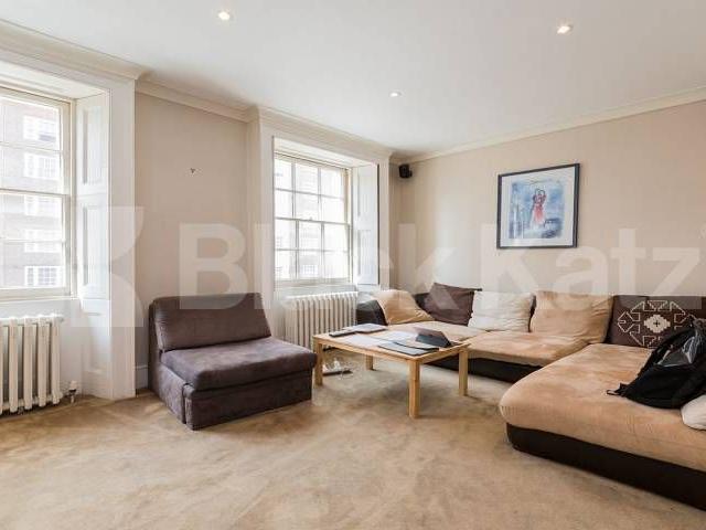 2 Bedroom, 1 bath, 1 reception Flat