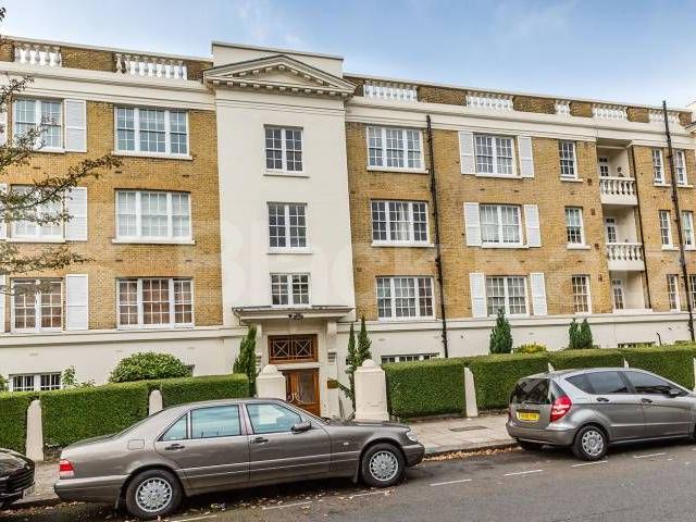2 Bedroom, 1 bath, 1 reception Flat