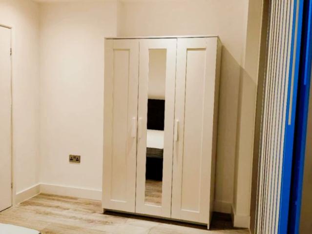 2 Bedroom 1 bathroom