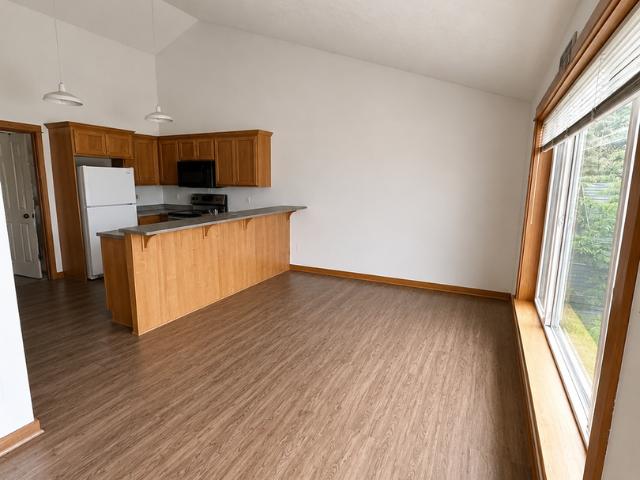 2 bedroom 1 bathroom townhouse