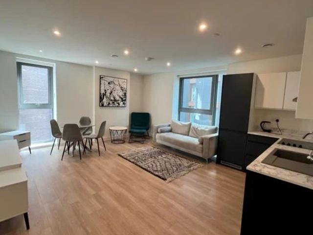 2 Bedroom 1 Bathroom with Balcony Unit 903