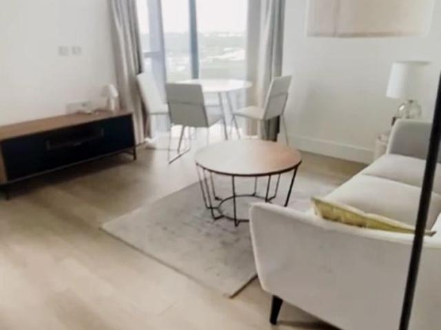 2 Bedroom 1 Bathroom Flat75