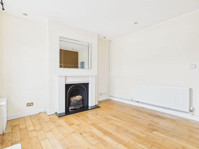 2 Bedroom