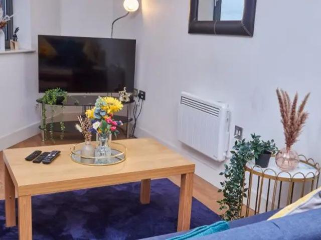 2 Bedroom