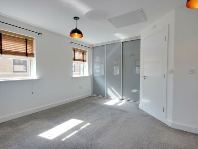 2 Bedroom