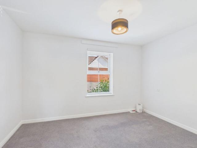 2 Bedroom