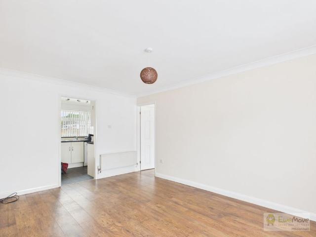 2 Bedroom