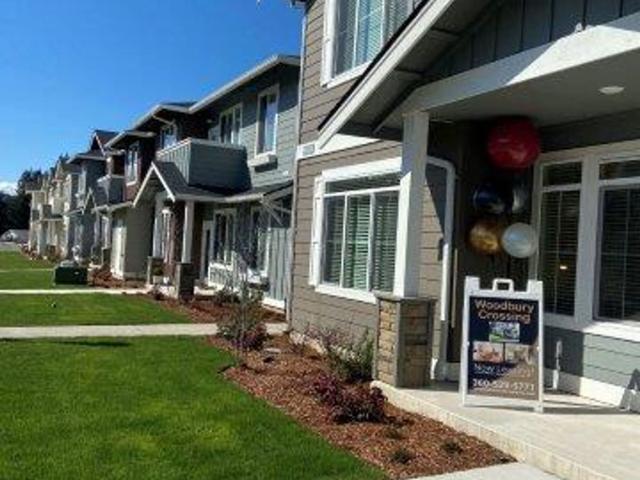 2 Bedroom 2.5 Bath townhome with 1 car garage. Schedule a tour today!