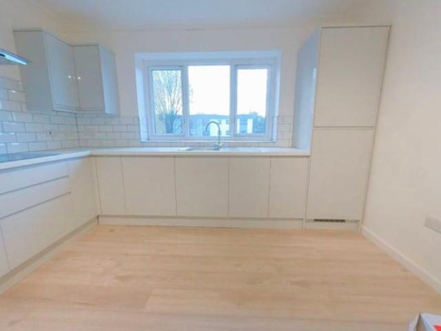 2 bedroom 2 toilets refurbished