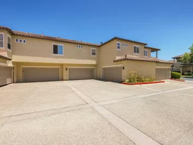 2 Bedroom 2 Bath Condo 2 Car Garage 6238 Citracado Cir