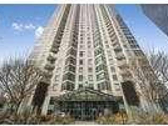 2 Bedroom 2 Bath In Chicago IL 60606
