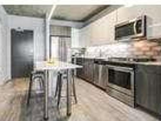 2 Bedroom 2 Bath In Chicago IL 60613