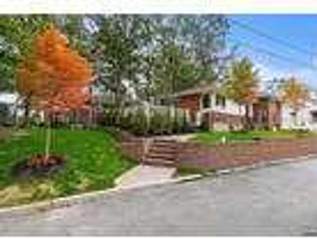 2 Bedroom 2 Bath In Englewood Cliffs NJ 07632