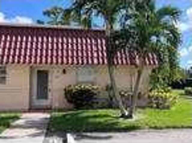 2 Bedroom 2 Bath In Lake Worth FL 33467
