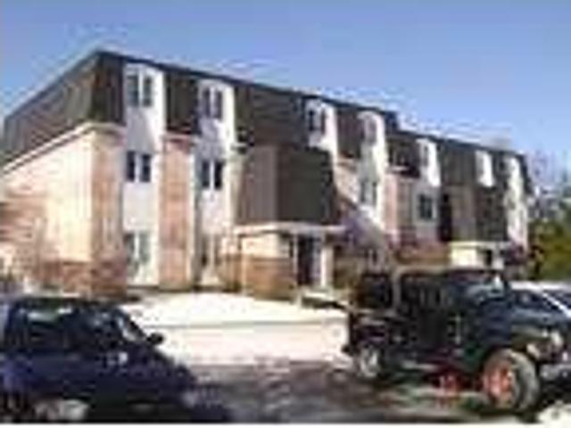 2 Bedroom 2 Bath In Libertyville IL 60048