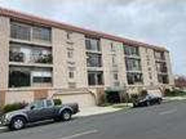 2 Bedroom 2 Bath In Long Beach CA 90803