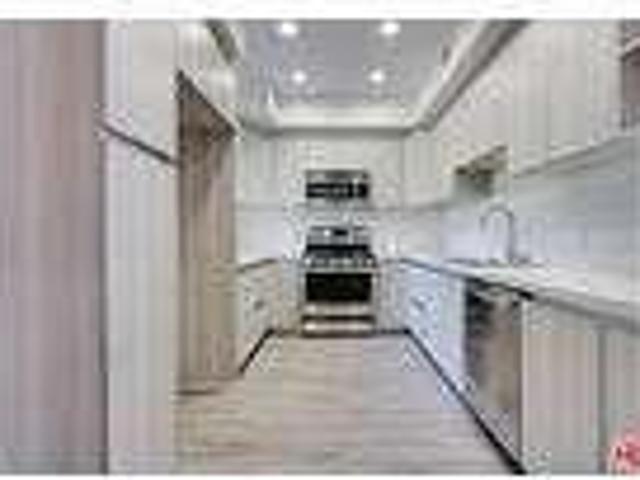 2 Bedroom 2 Bath In Los Angeles California 90046