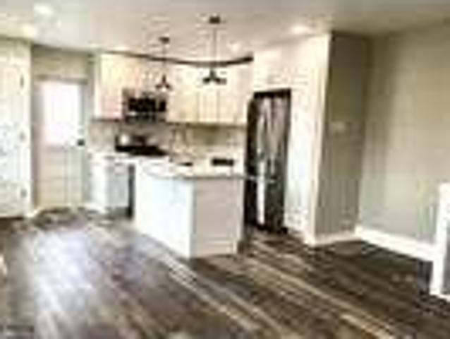 2 Bedroom 2 Bath In Philadelphia Pennsylvania 19147