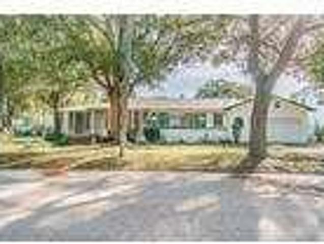 2 Bedroom 2 Bath In Saint Petersburg FL 33704