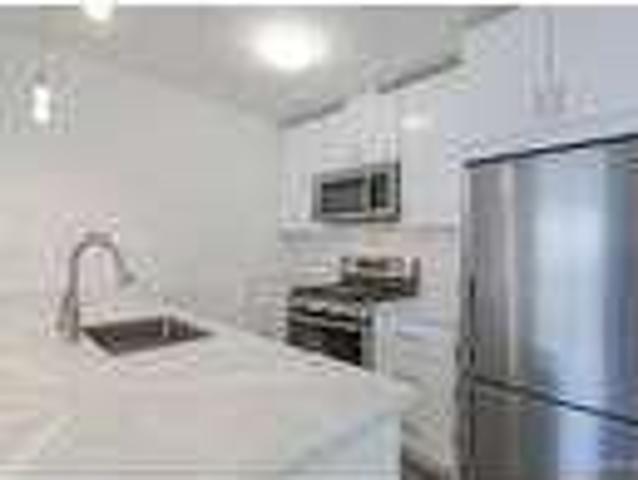 2 Bedroom 2 Bath In San Francisco CA 94112
