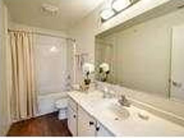 2 Bedroom 2 Bath In Waukegan IL 60087