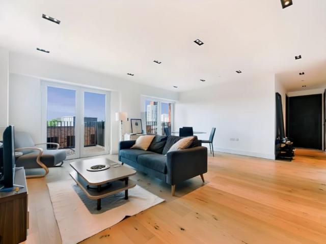 2 Bedroom 2 Bathroom