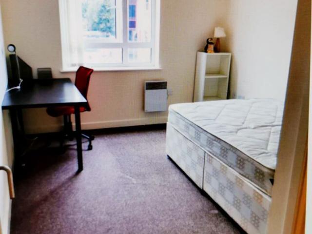 2 bedroom 2 bathroom