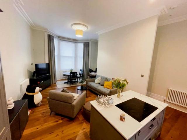 2 Bedroom 2 Bathroom