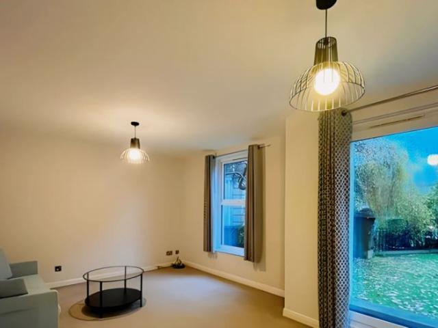 2 bedroom 2 bathroom