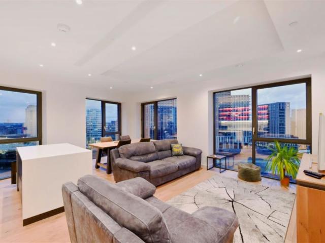 2 Bedroom 2 Bathroom