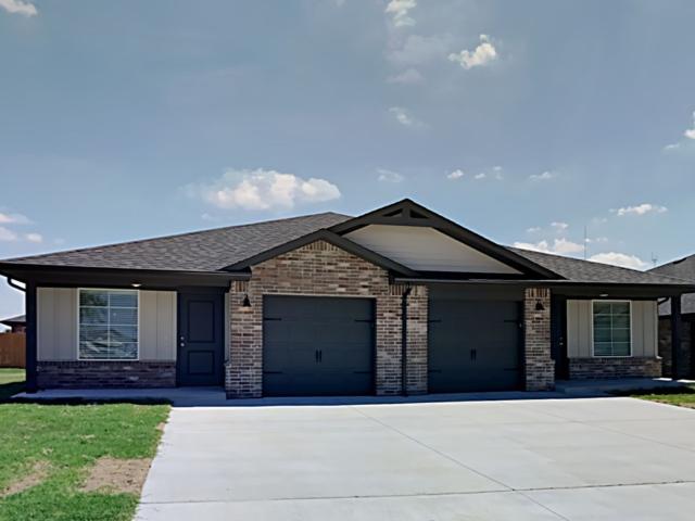2 Bedroom 2 Bathroom 1 Car Garage Duplex Close to Broadway Extension, a short distance from Edmond and easy access to downtown OKC