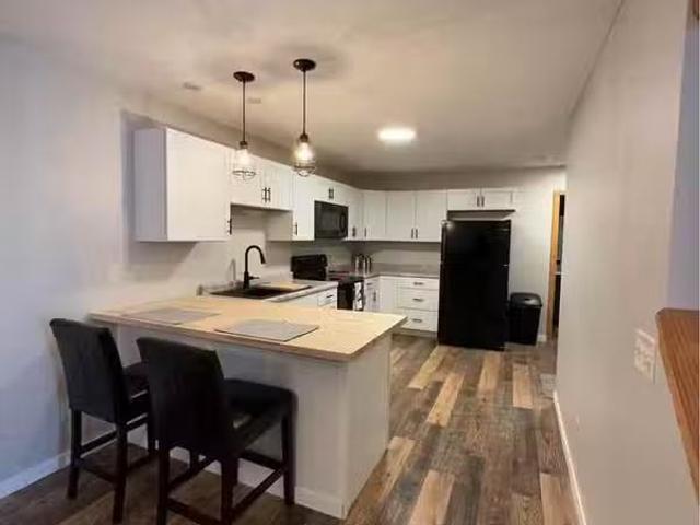 2 Bedroom 2 Bathroom Townhouse In Hudson With Great Amenities.