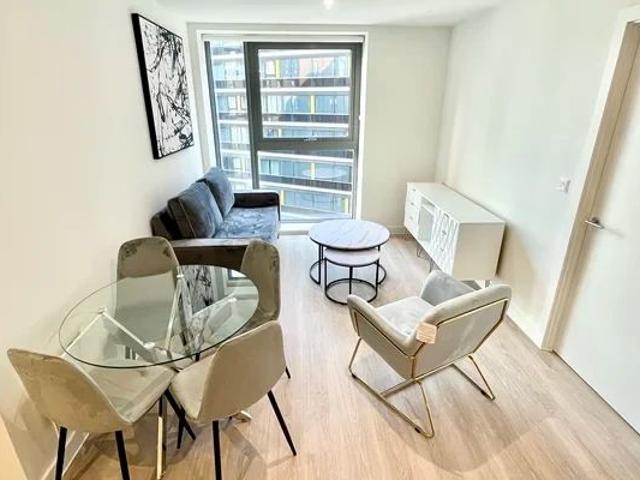 2 Bedroom 2 Bathroom Unit 1206