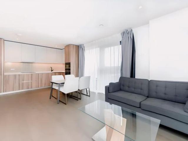 2 Bedroom 2 Bathroom Apartment 1007