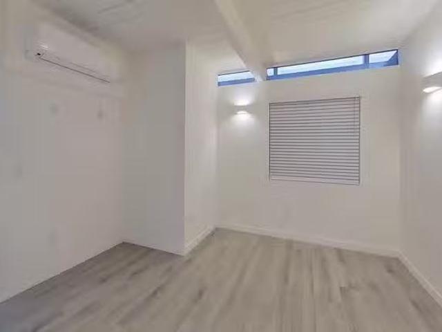 2 Bedroom 2 Bathroom Apartment
