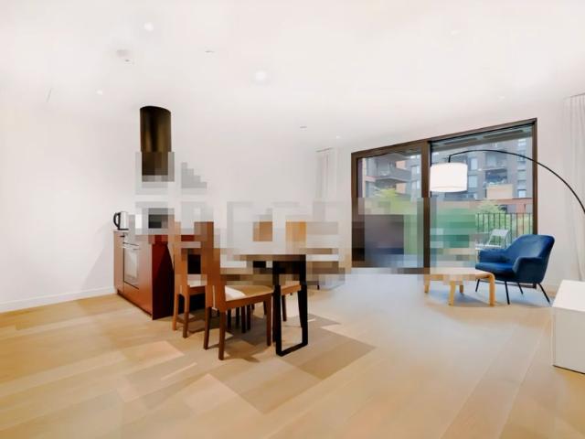 2 Bedroom 2 Bathroom E23