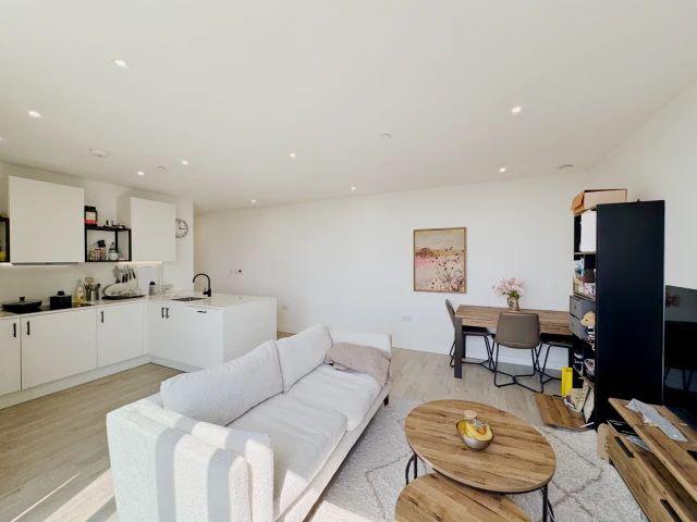 2 Bedroom 2 Bathroom Flat206