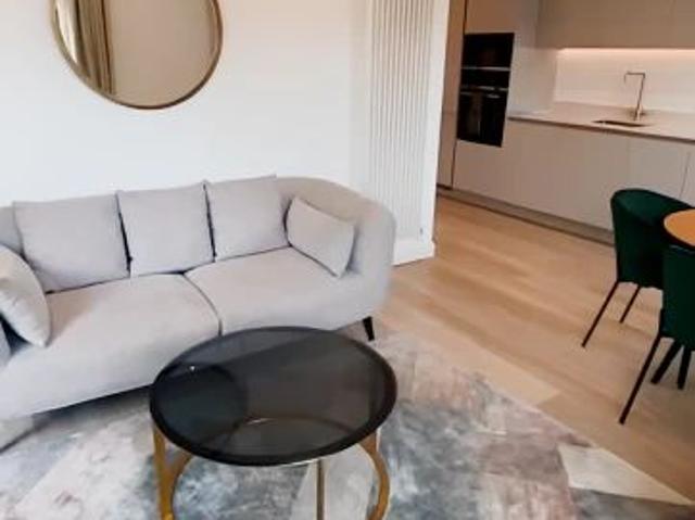 2 Bedroom 2 Bathroom Flat306