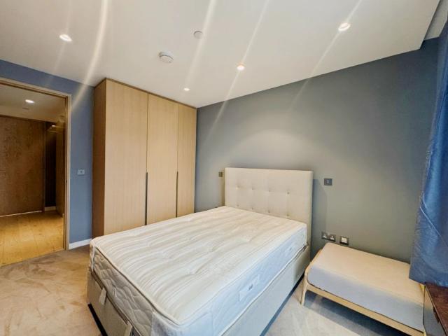 2 Bedroom 2 Bathroom Flat56