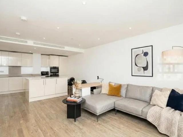 2 Bedroom 2 Bathroom Flat 173